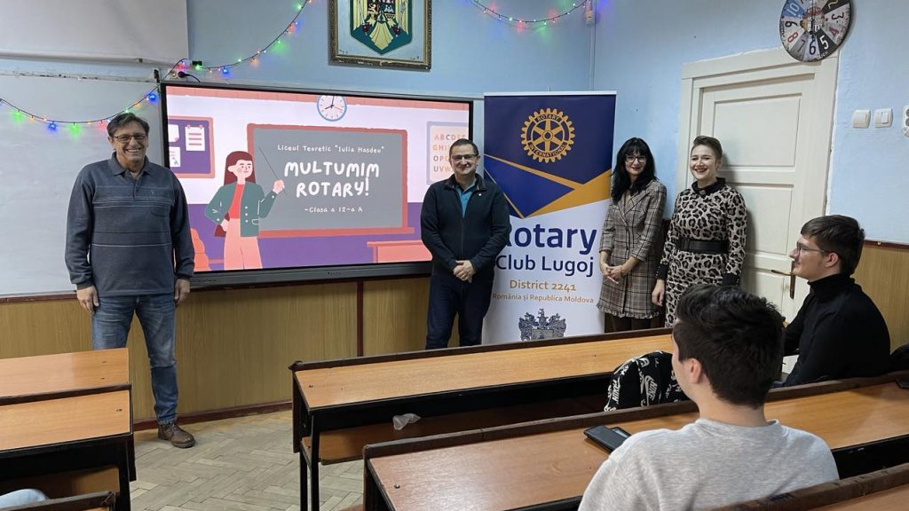 Rotary Club Lugoj a donat Liceului Teoretic ”Iulia Hasdeu” o tablă ...